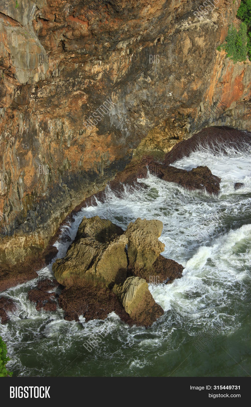 Beach Steep Coral Image & Photo (Free Trial) | Bigstock