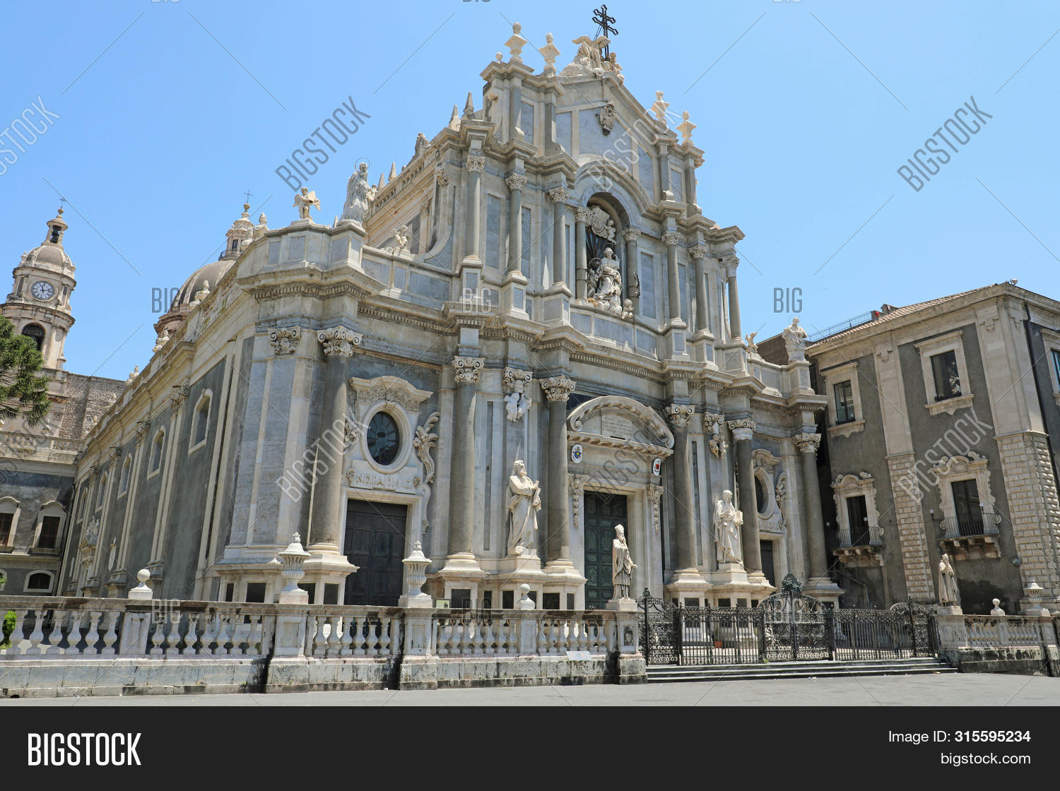 Catania Cathedral Image & Photo (Free Trial) | Bigstock