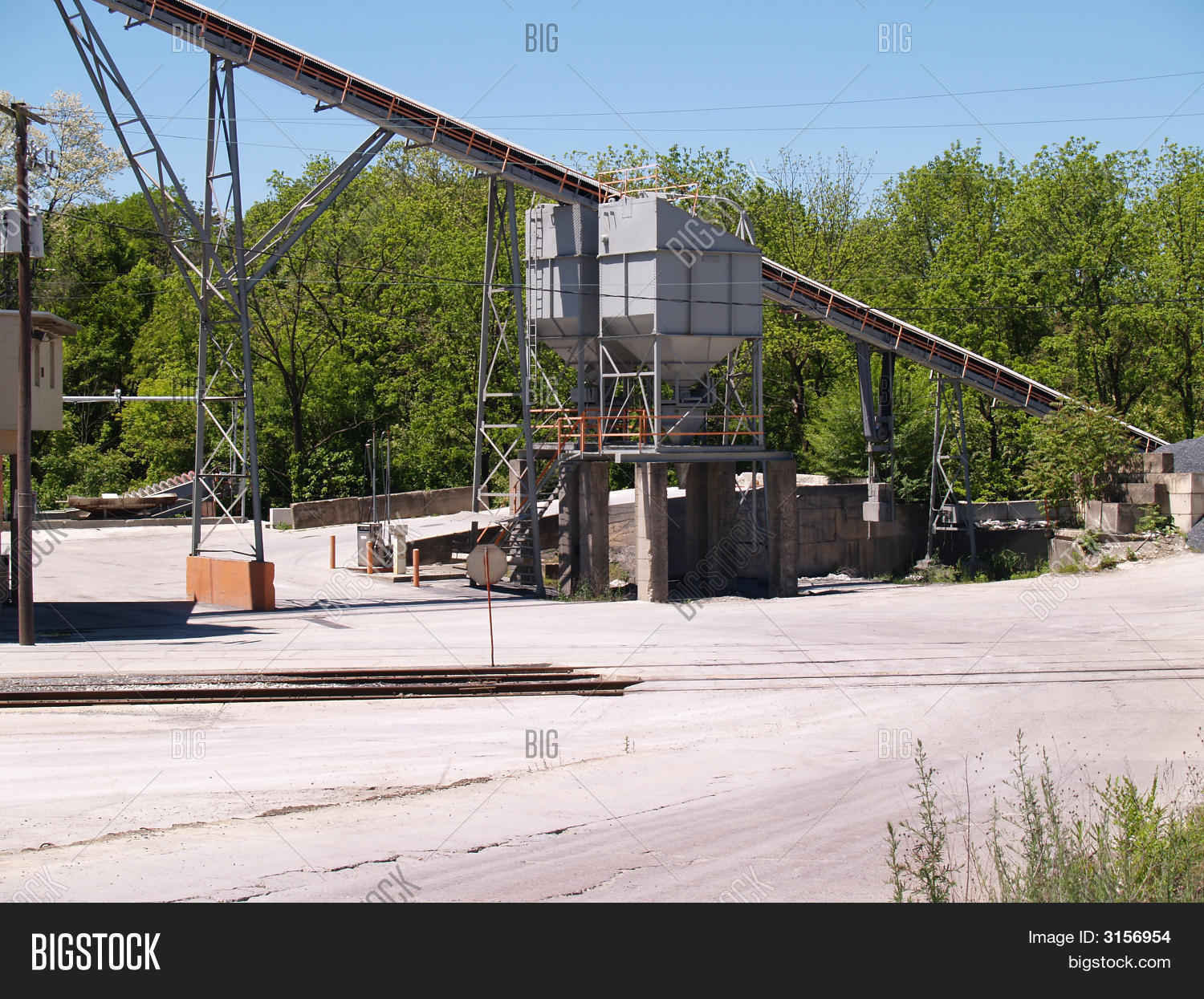 Large Outdoor Conveyor Image & Photo (Free Trial) | Bigstock