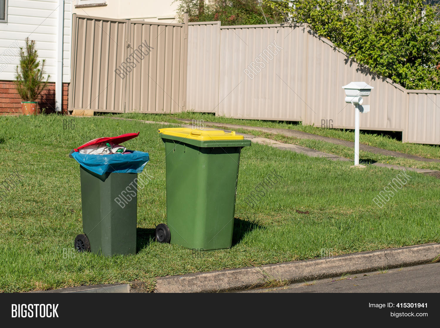 Australian Garbage Image & Photo (Free Trial) | Bigstock