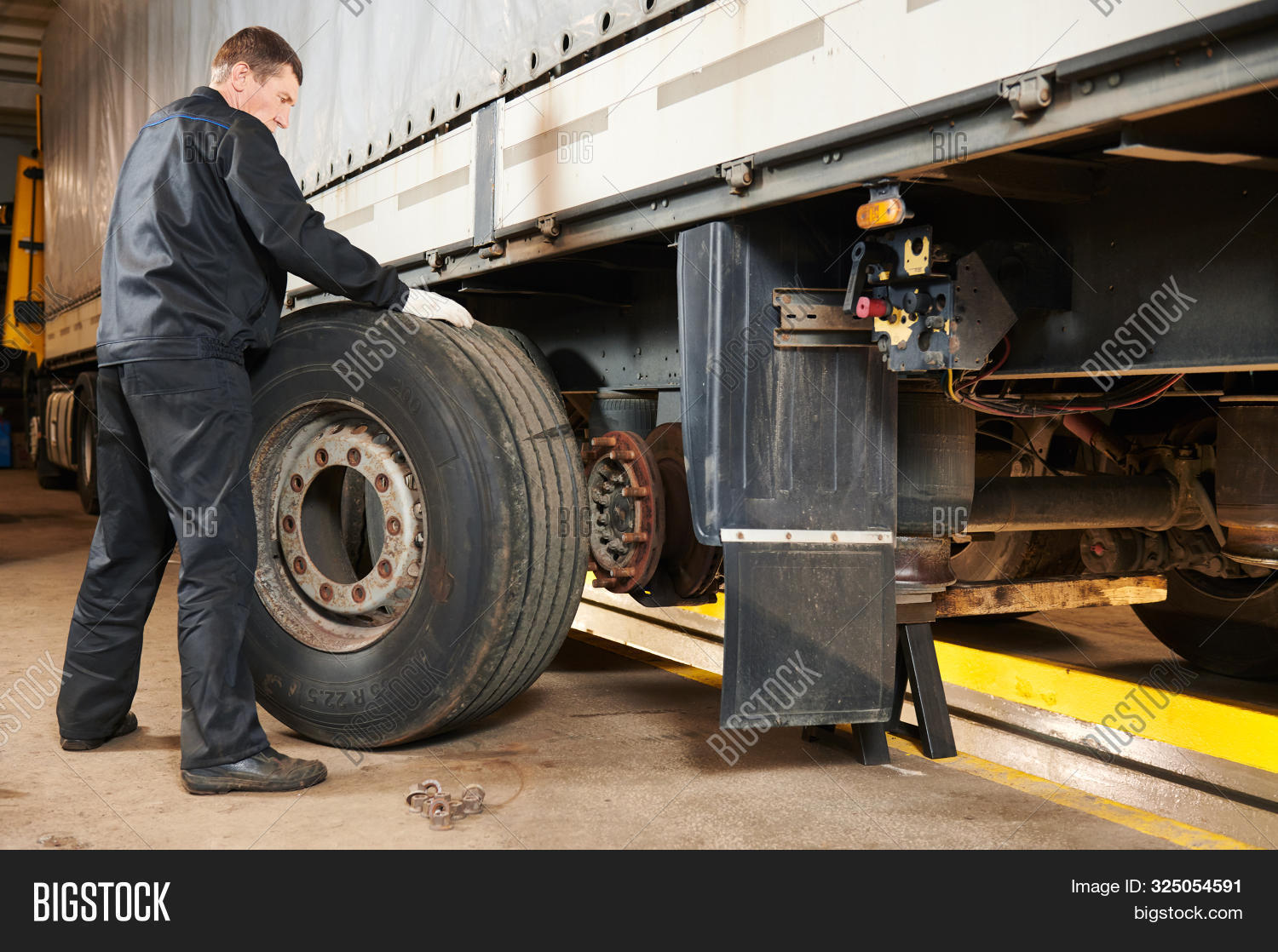Truck Repair Service. Image & Photo (Free Trial) | Bigstock