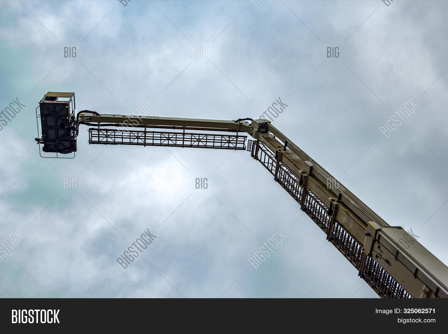 Telescopic Lift Fire Image & Photo (Free Trial) | Bigstock