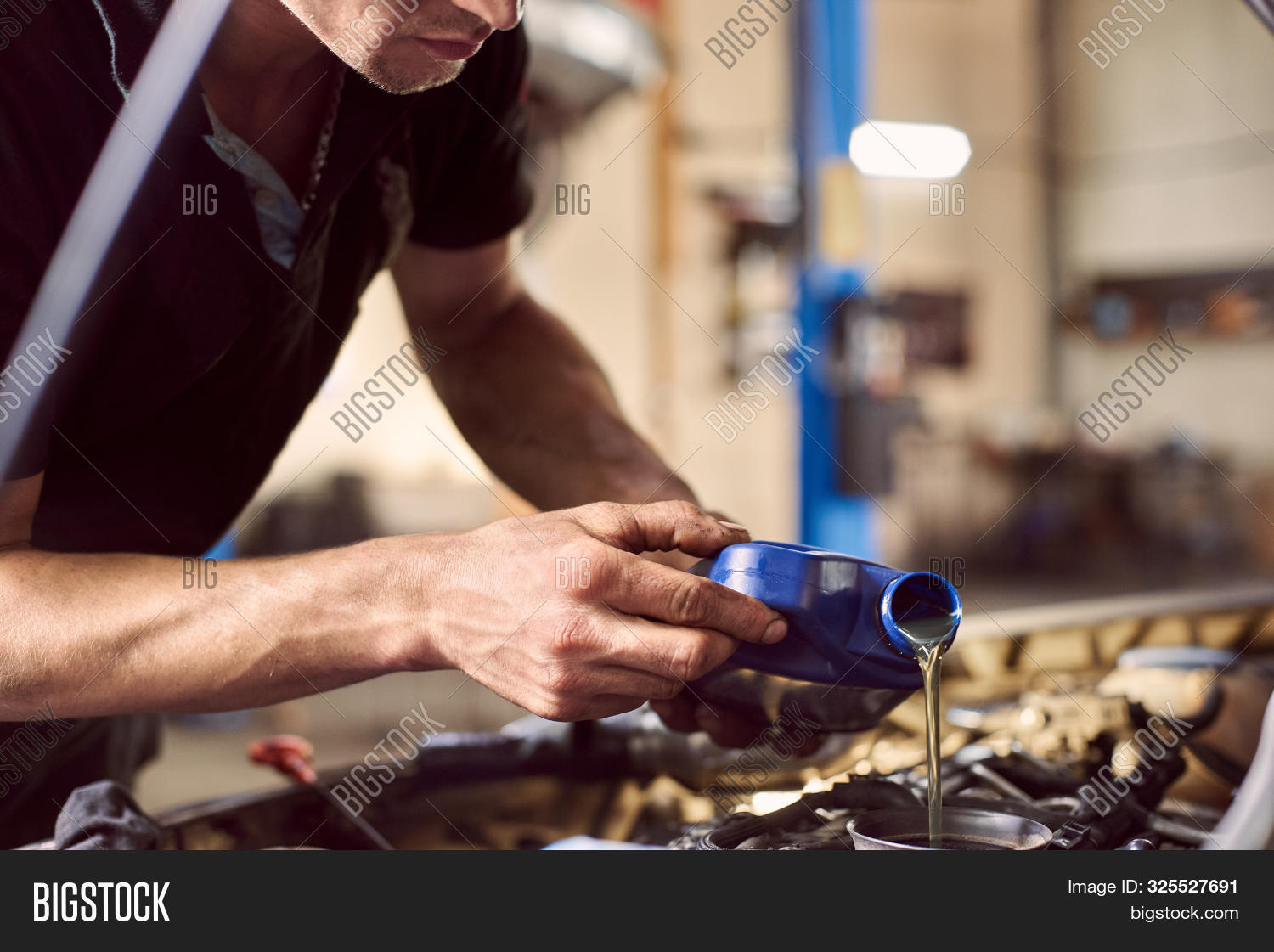 Engine Oil Changing Image & Photo (Free Trial) | Bigstock