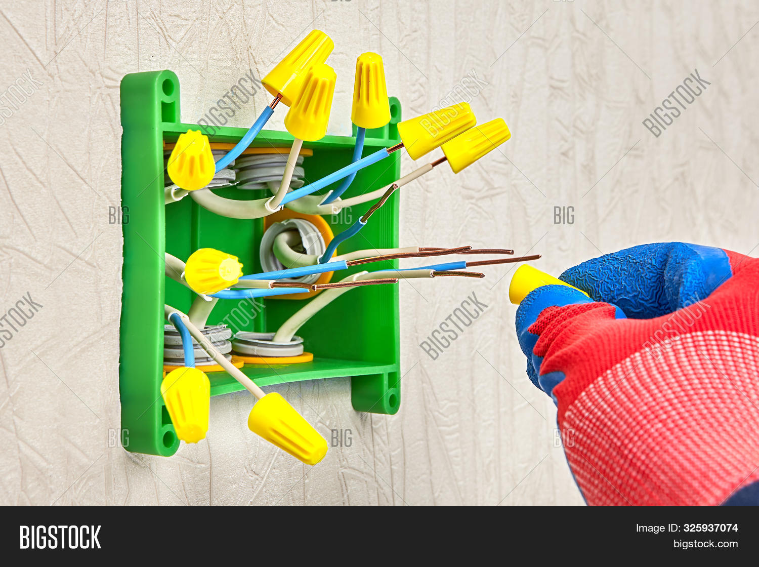 Pigtail Splice Image & Photo (Free Trial) | Bigstock