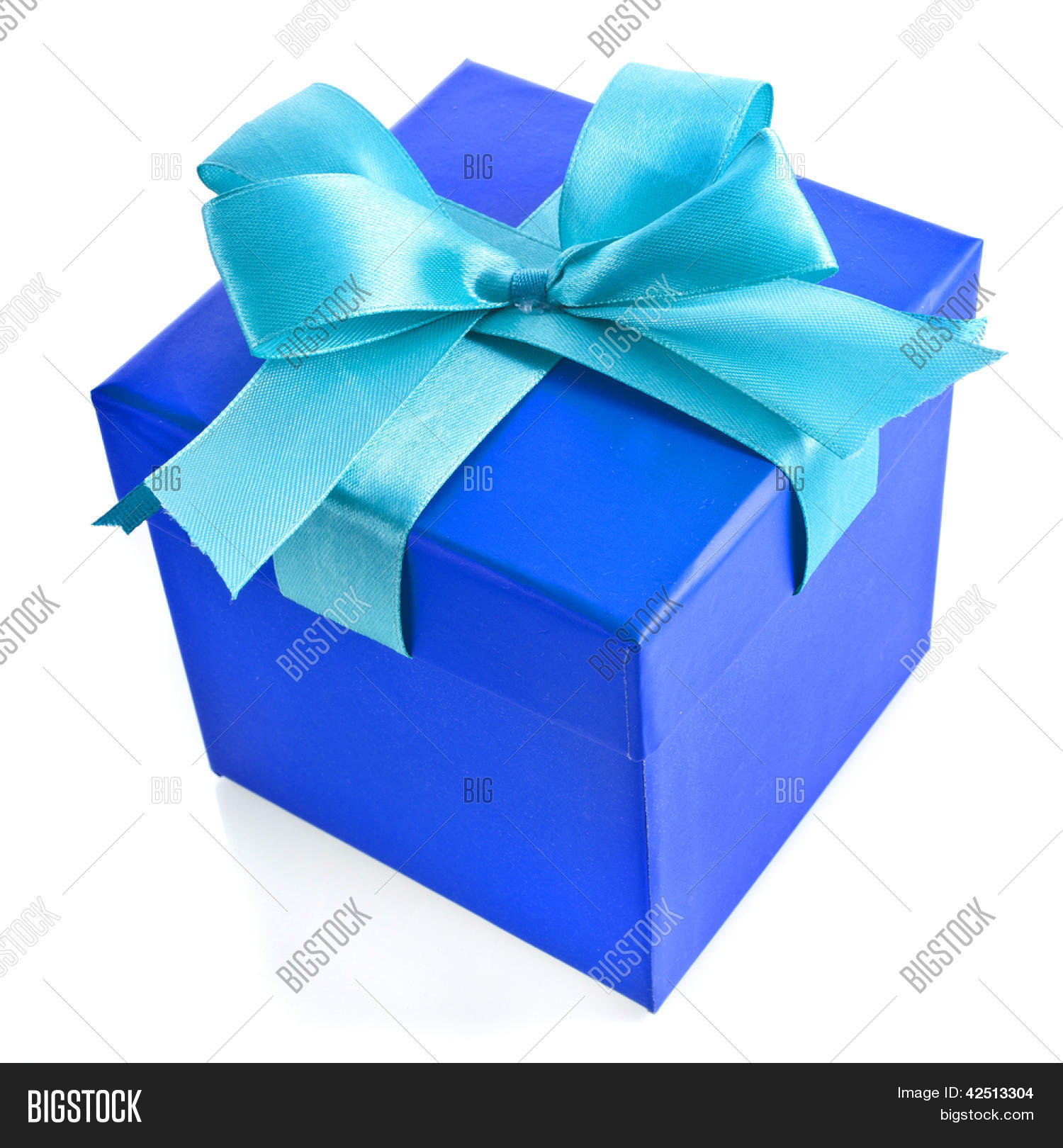 Single Gift Wrapped Image & Photo (Free Trial) | Bigstock