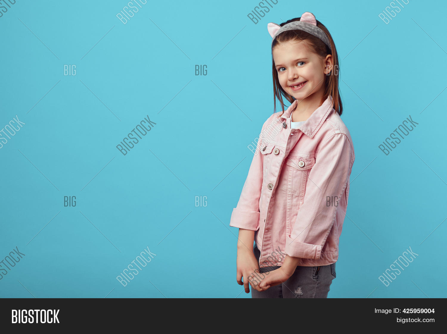Horizontal Photo Cute Image & Photo (Free Trial) | Bigstock