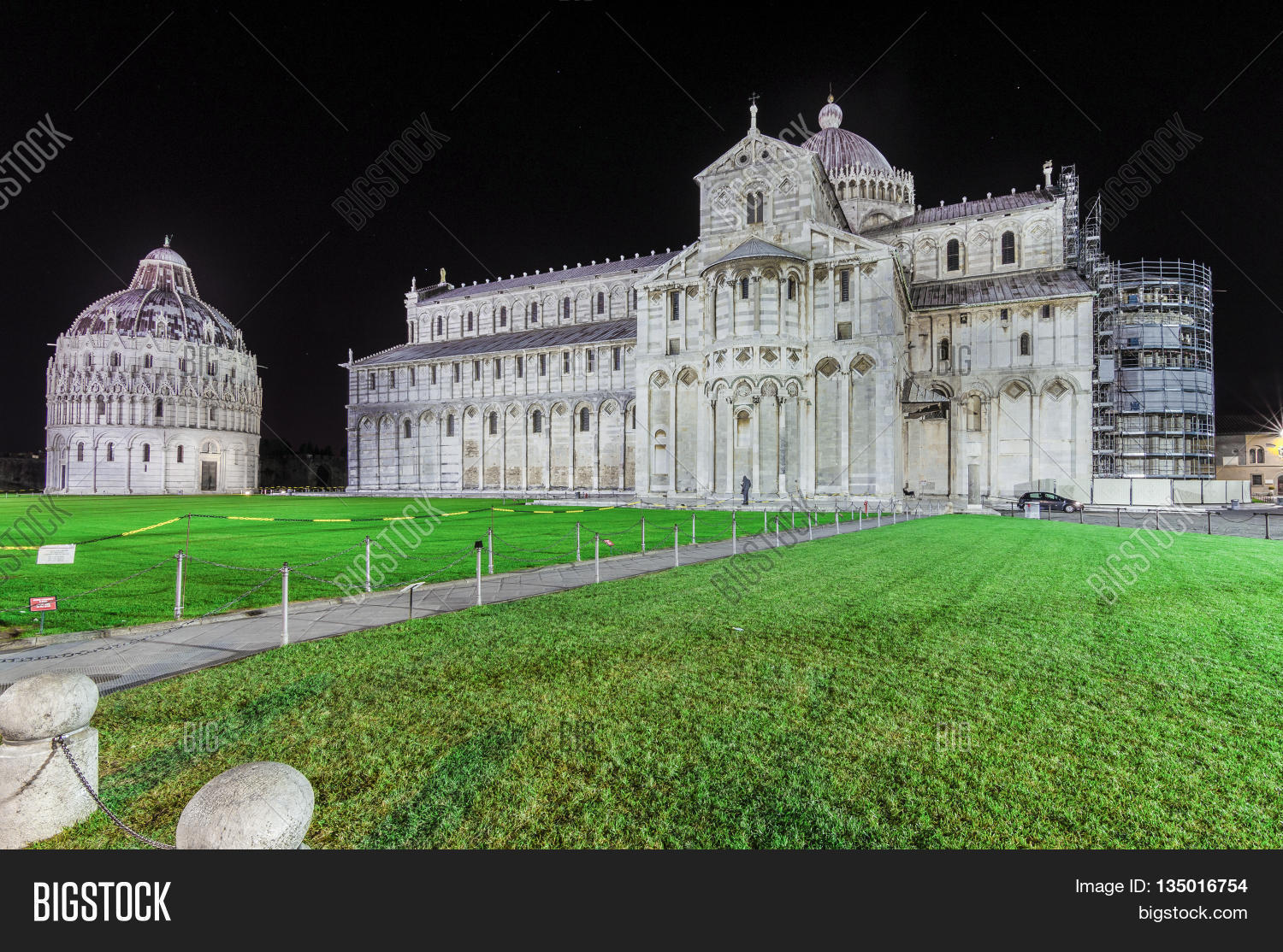 Imagen y foto Italy, Pisa, Piazza (prueba gratis) | Bigstock