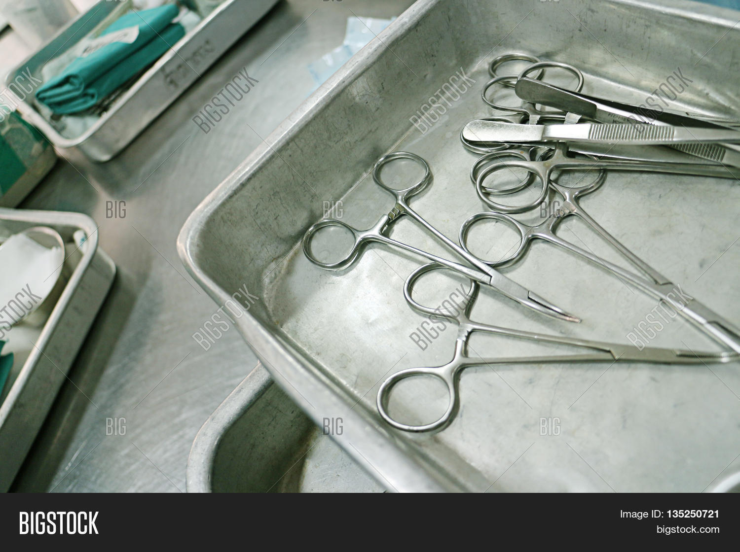 Forceps Medical Image & Photo (Free Trial) | Bigstock