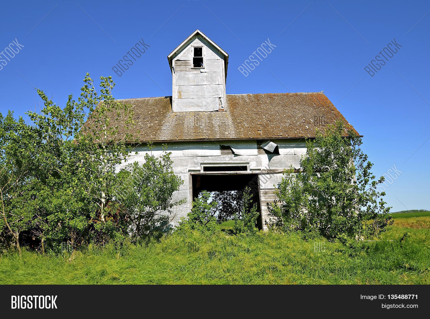 Abandoned Farm Granary Image & Photo (Free Trial) | Bigstock