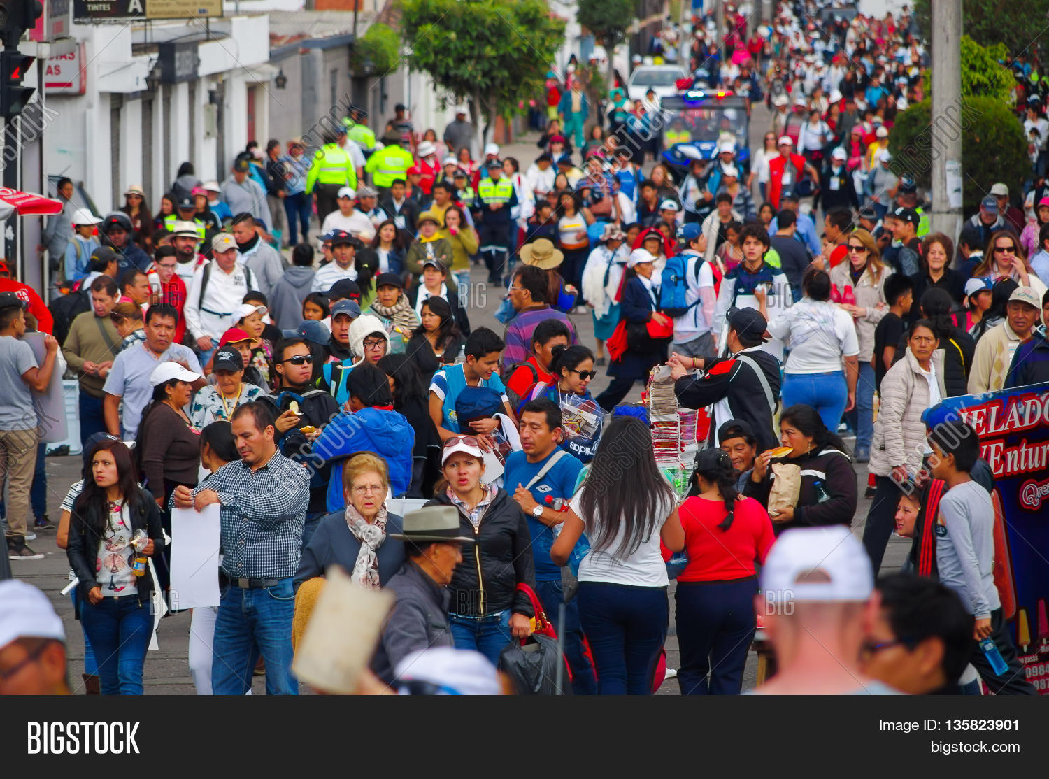 Imagen y foto QUITO, ECUADOR - (prueba gratis) | Bigstock