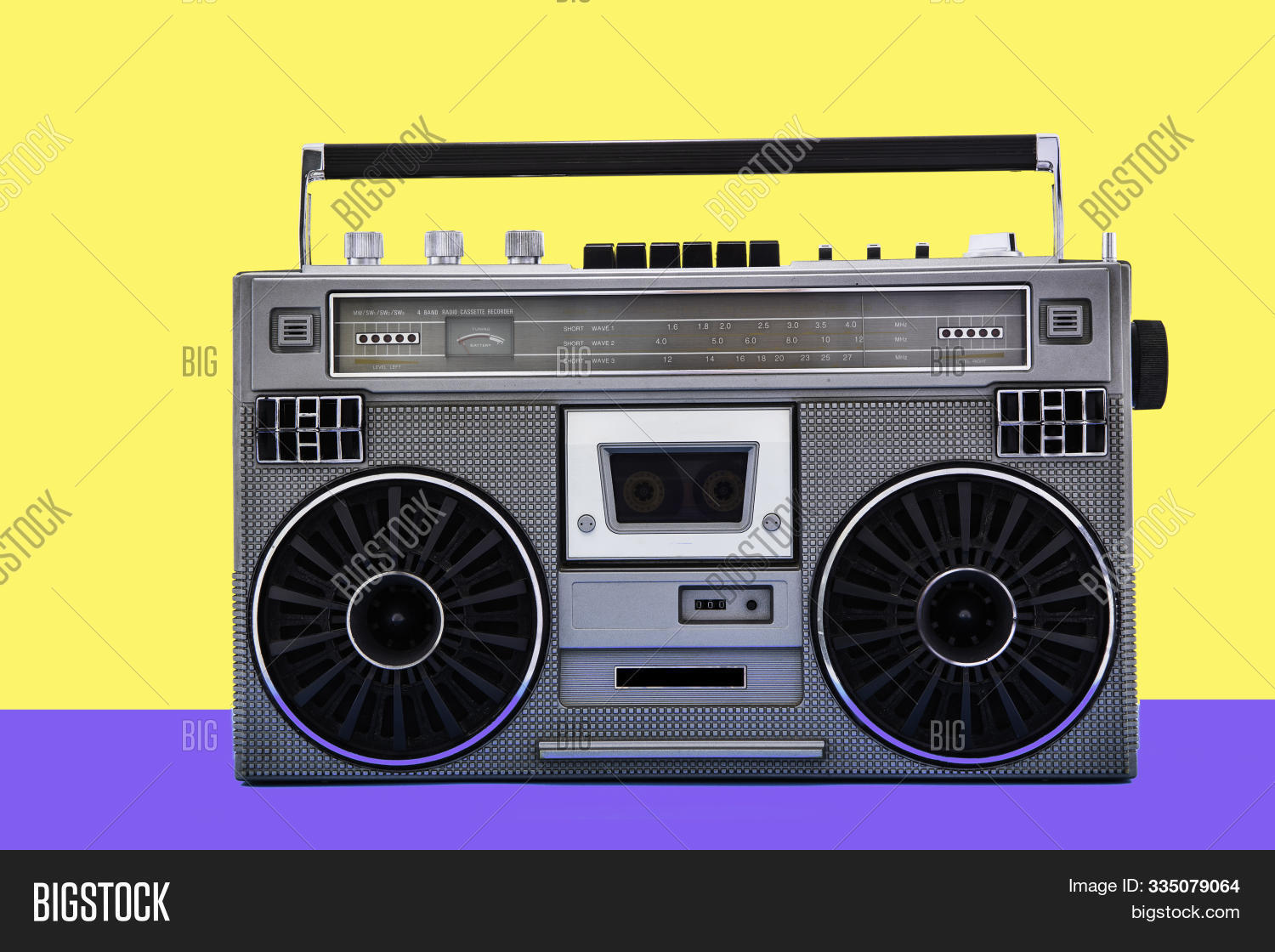 Imagen y foto 1980s Silver Retro (prueba gratis) | Bigstock