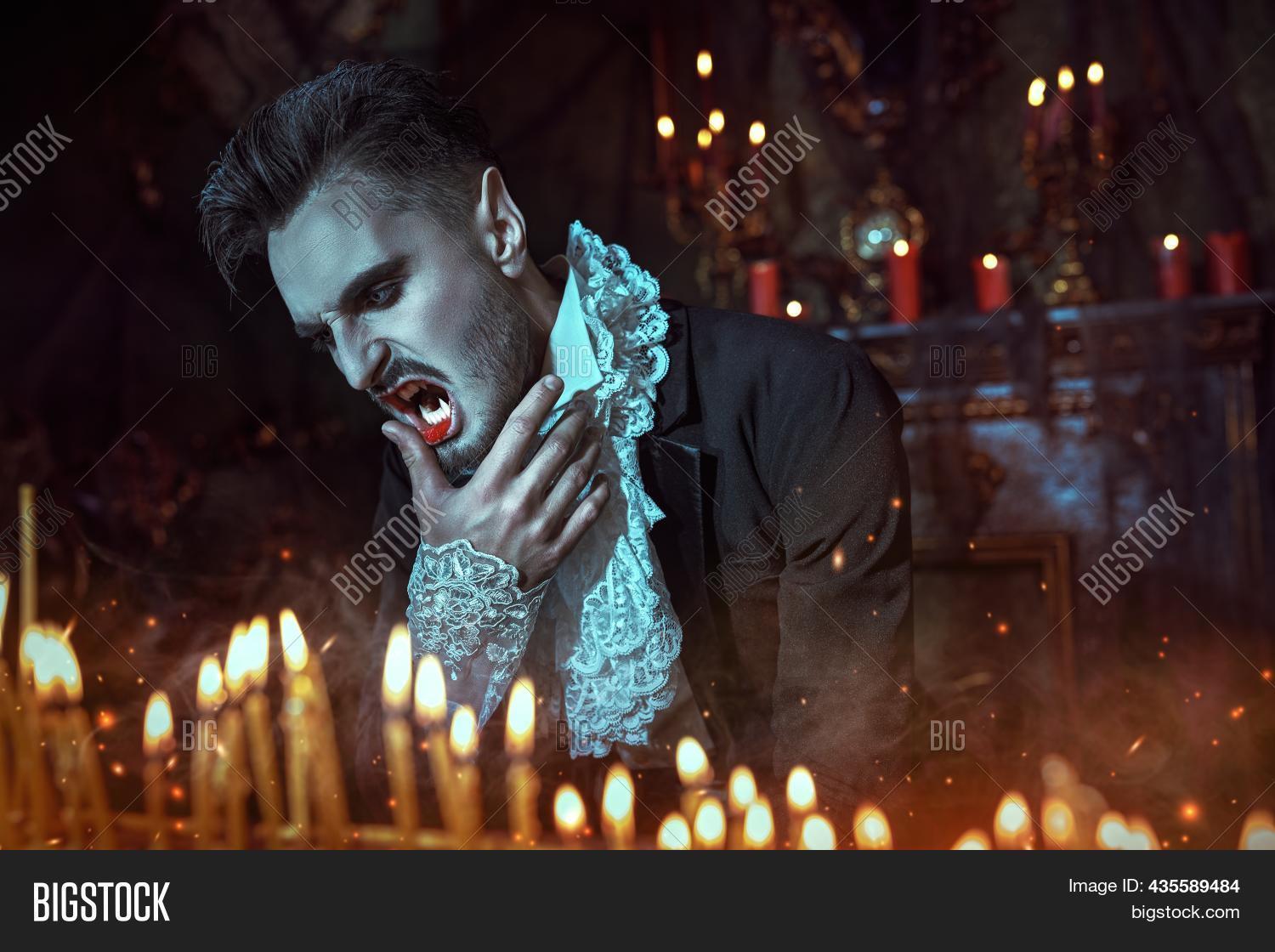 Bloodthirsty Vampire Image & Photo (Free Trial) | Bigstock