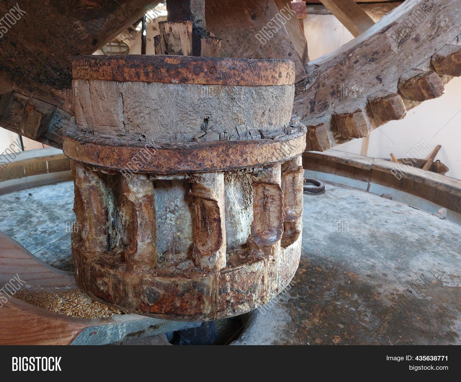 Mechanism Old Windmill Image & Photo (Free Trial) | Bigstock