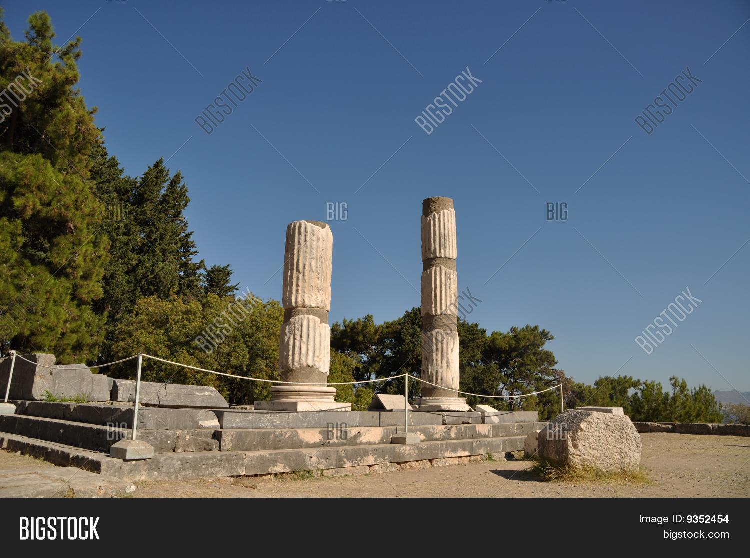 Asclepion Image & Photo (Free Trial) | Bigstock