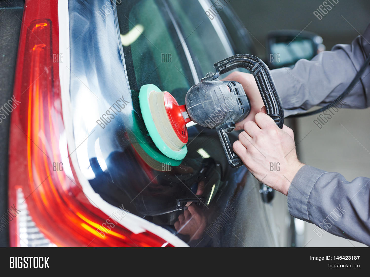 Auto Mechanic Buffing Image & Photo (Free Trial) | Bigstock