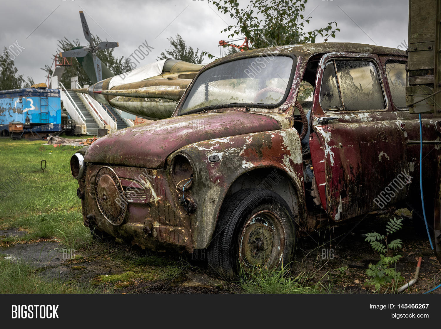 Old Rusty Crashed Image & Photo (Free Trial) | Bigstock