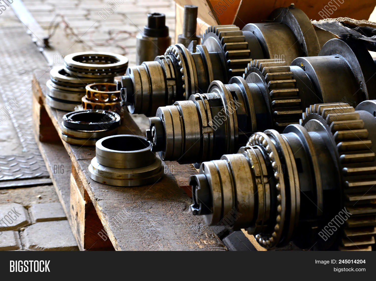 Spindle Cone Cutter Image & Photo (Free Trial) | Bigstock