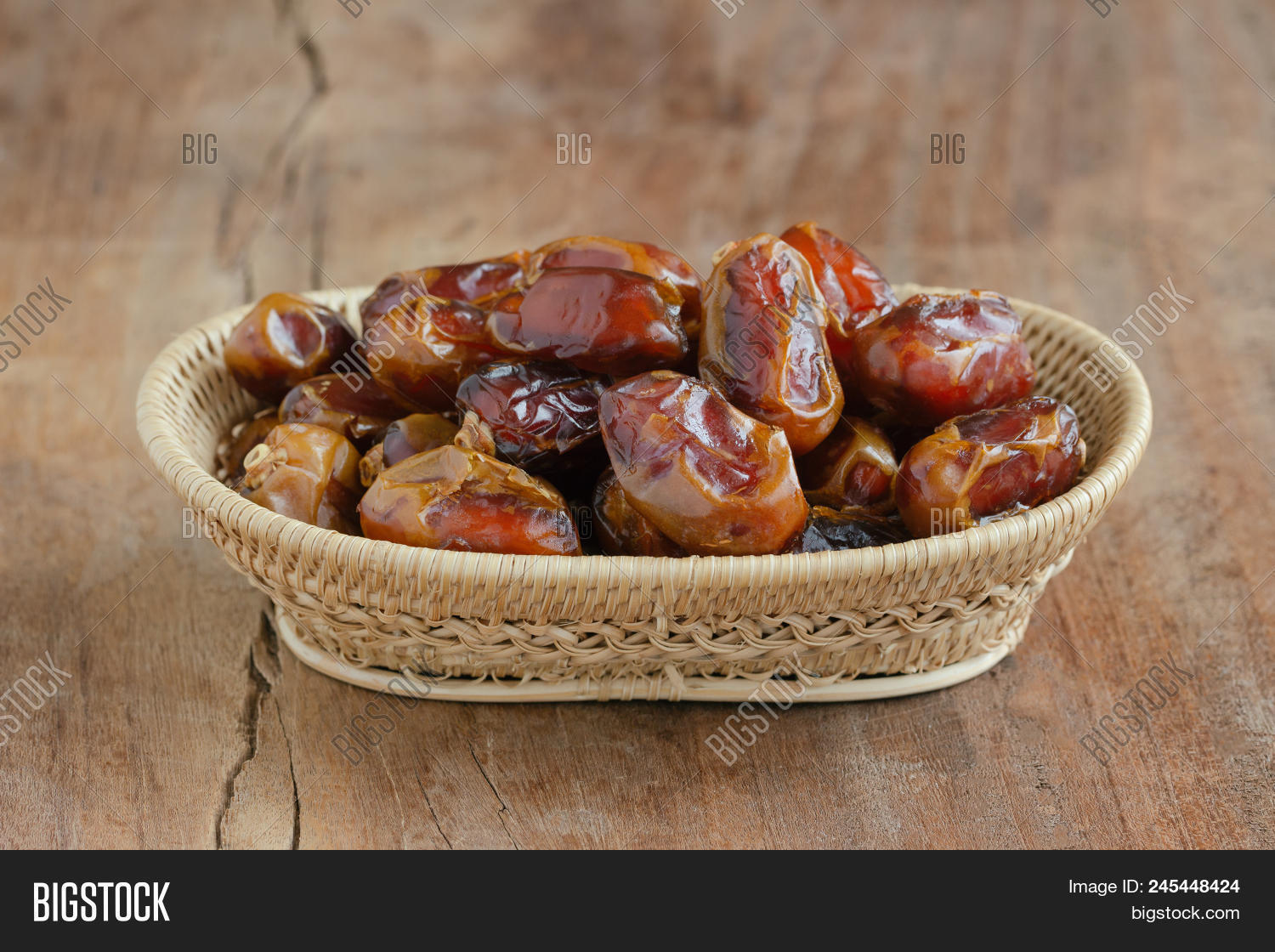 Khalas Date Palm On Image & Photo (Free Trial) | Bigstock