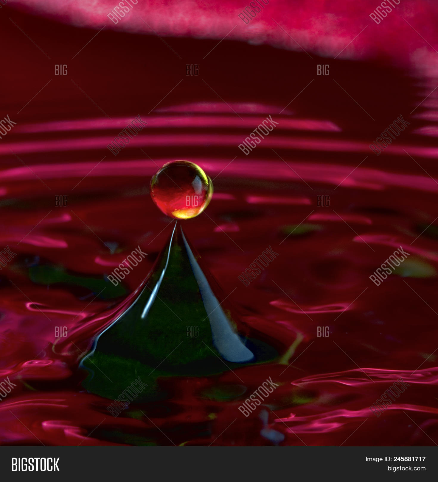 Pyramid Shape Water Image & Photo (Free Trial) | Bigstock