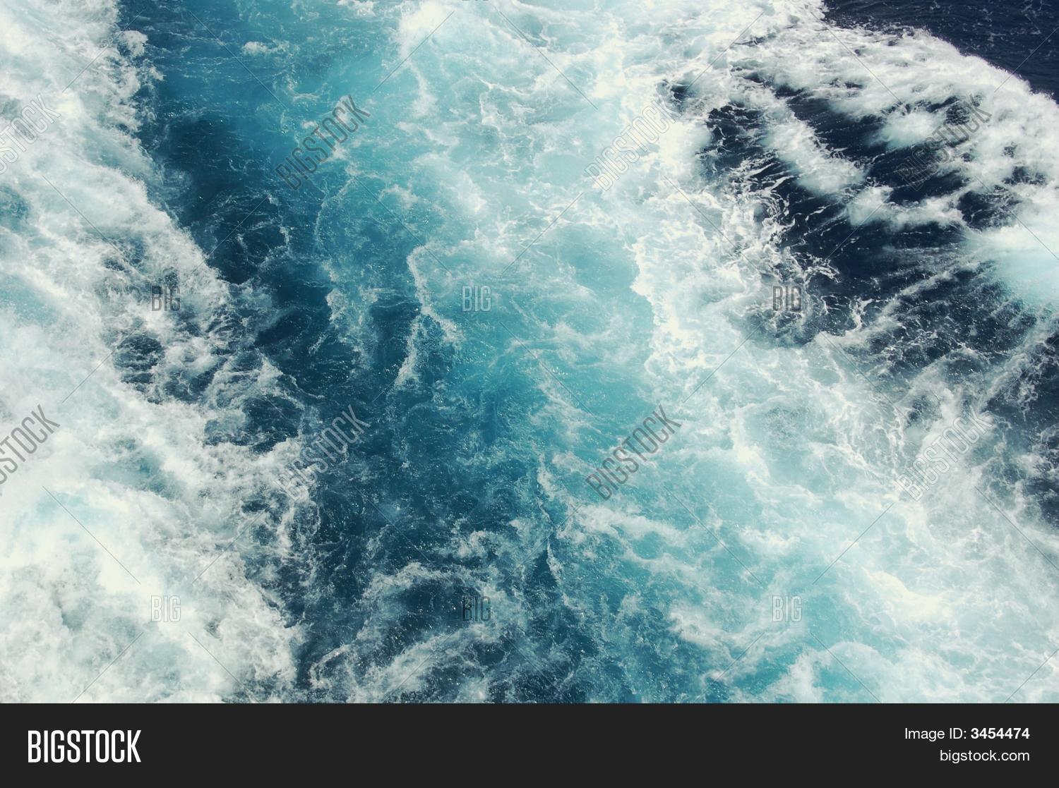 Ship's Wake Image & Photo (Free Trial) | Bigstock