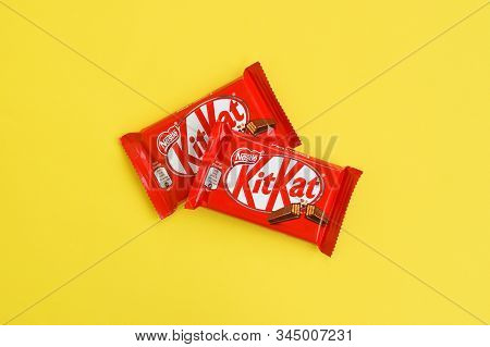 Kit Kat Chocolate Bar Image & Photo (Free Trial) | Bigstock