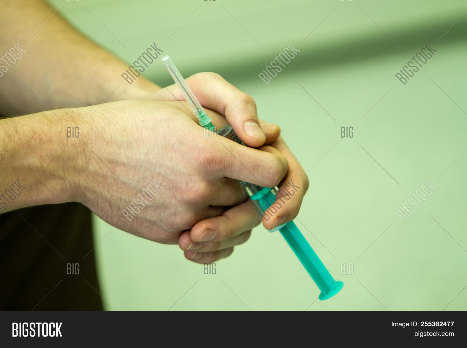 Hands Holding Syringe Image & Photo (Free Trial) | Bigstock