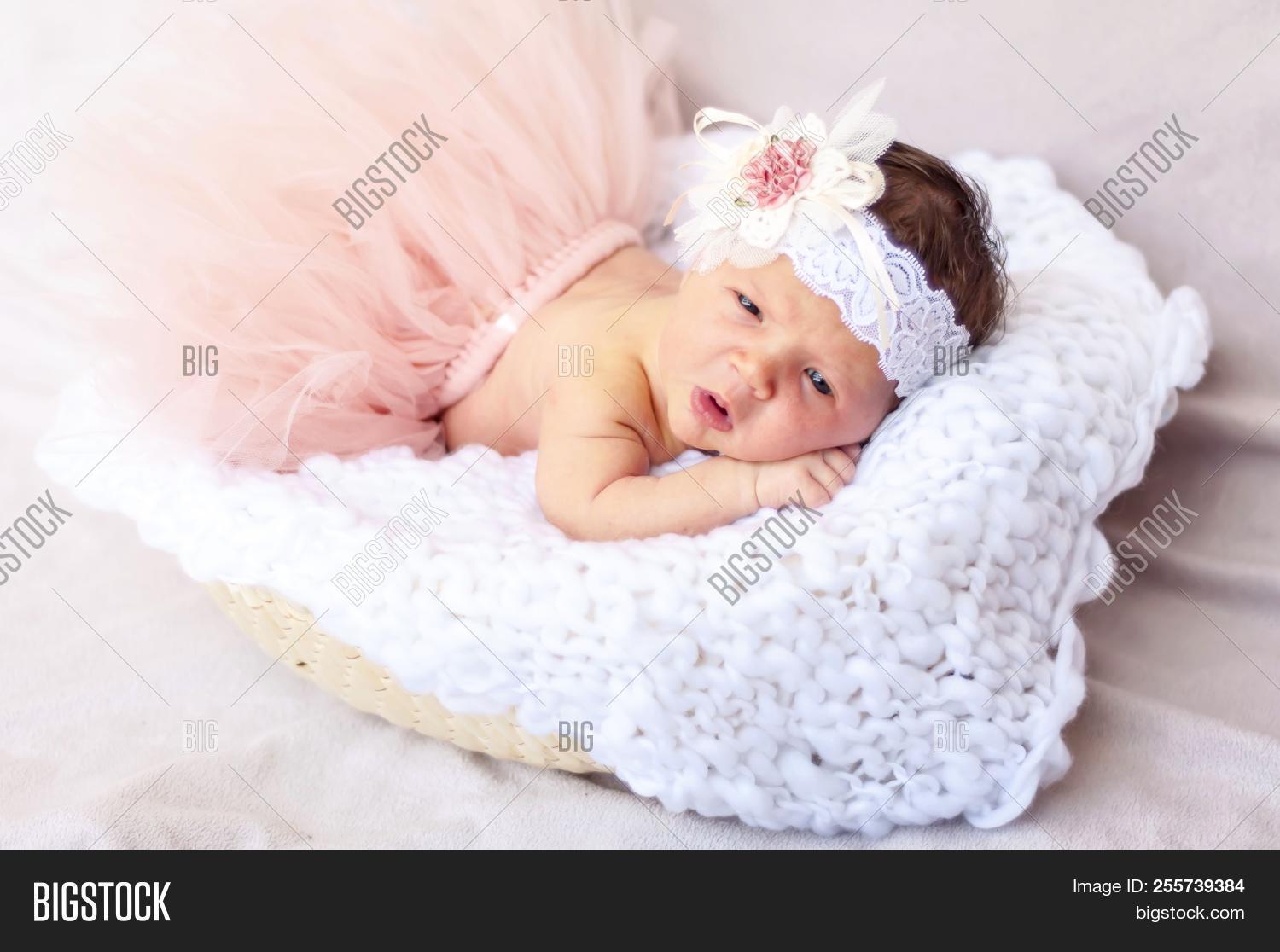 Cute Tiny Newborn Baby Image & Photo (Free Trial) | Bigstock