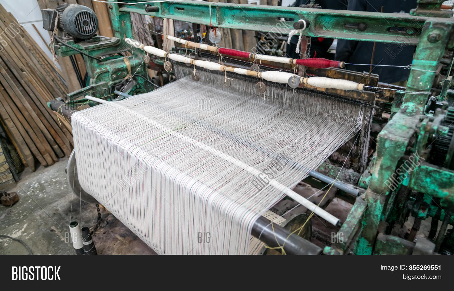 Weaving Machine Image & Photo (Free Trial) | Bigstock