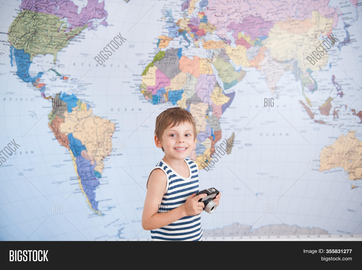 Happy Bilde og fotografi (gratis prøveperiode) | Bigstock