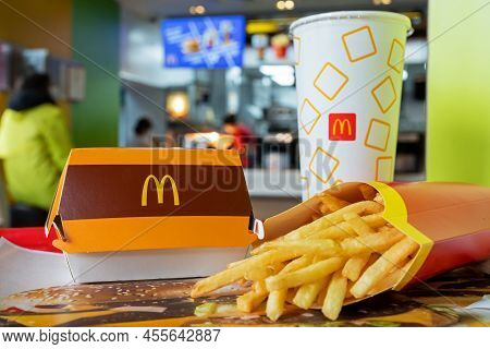Big Mac Box Mcdonald's Image & Photo (Free Trial) | Bigstock