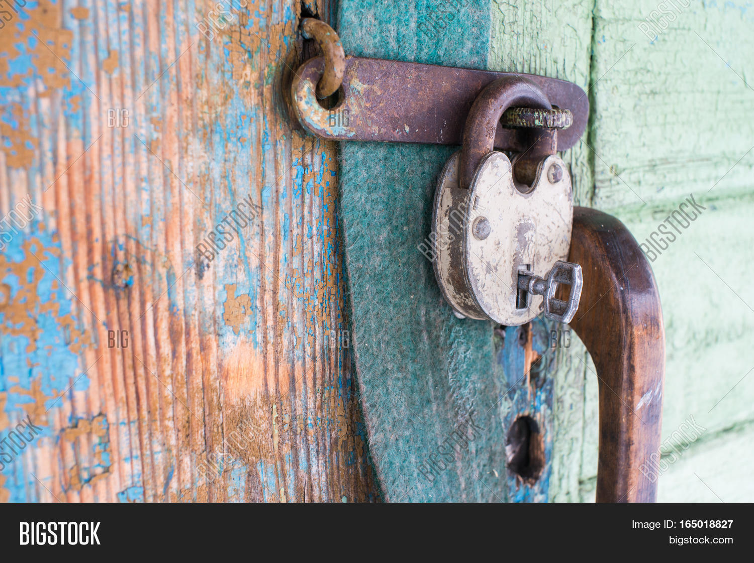 Old Lock On Door Image & Photo (Free Trial) | Bigstock