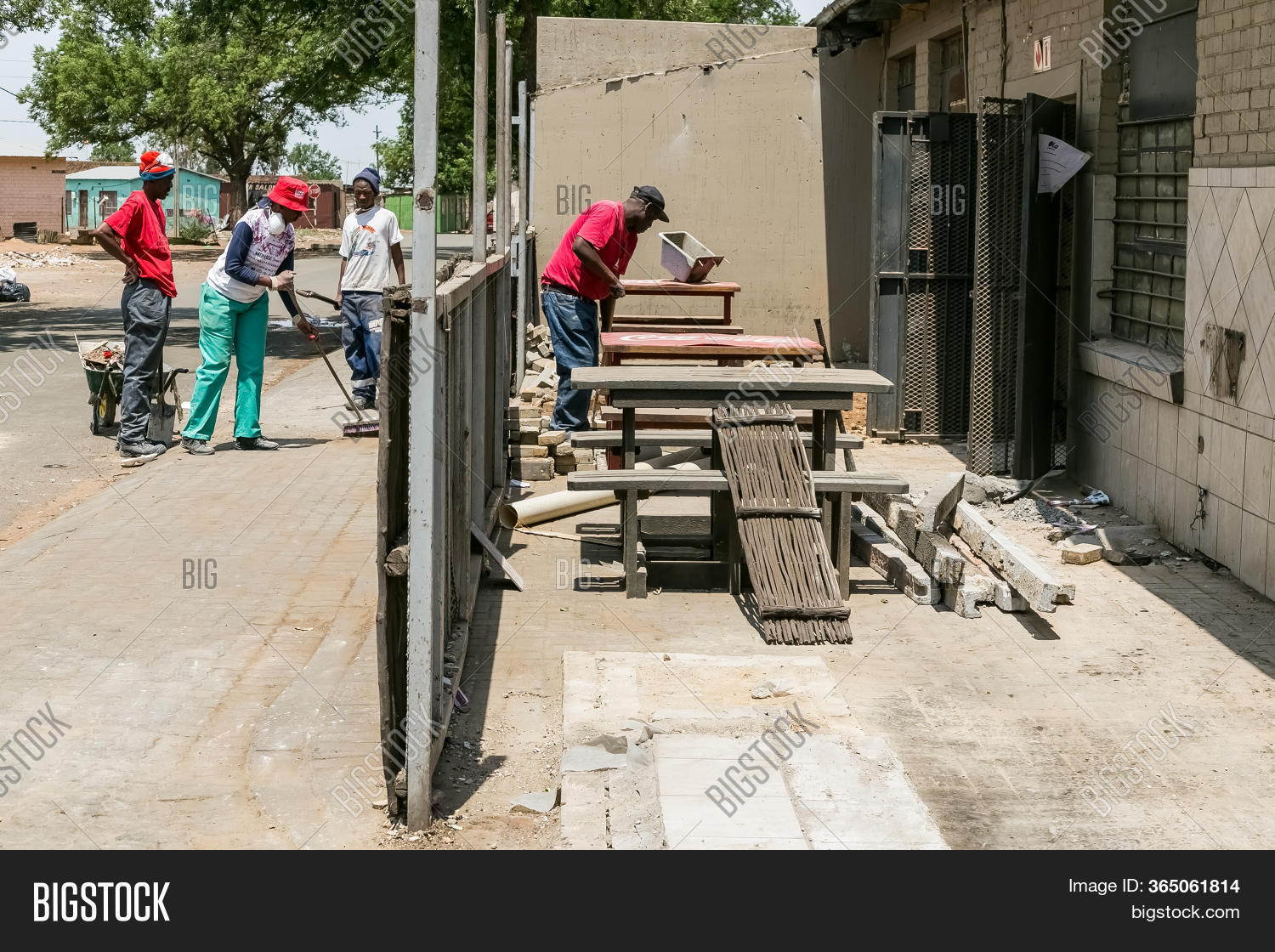 African Men Workers Image & Photo (Free Trial) | Bigstock