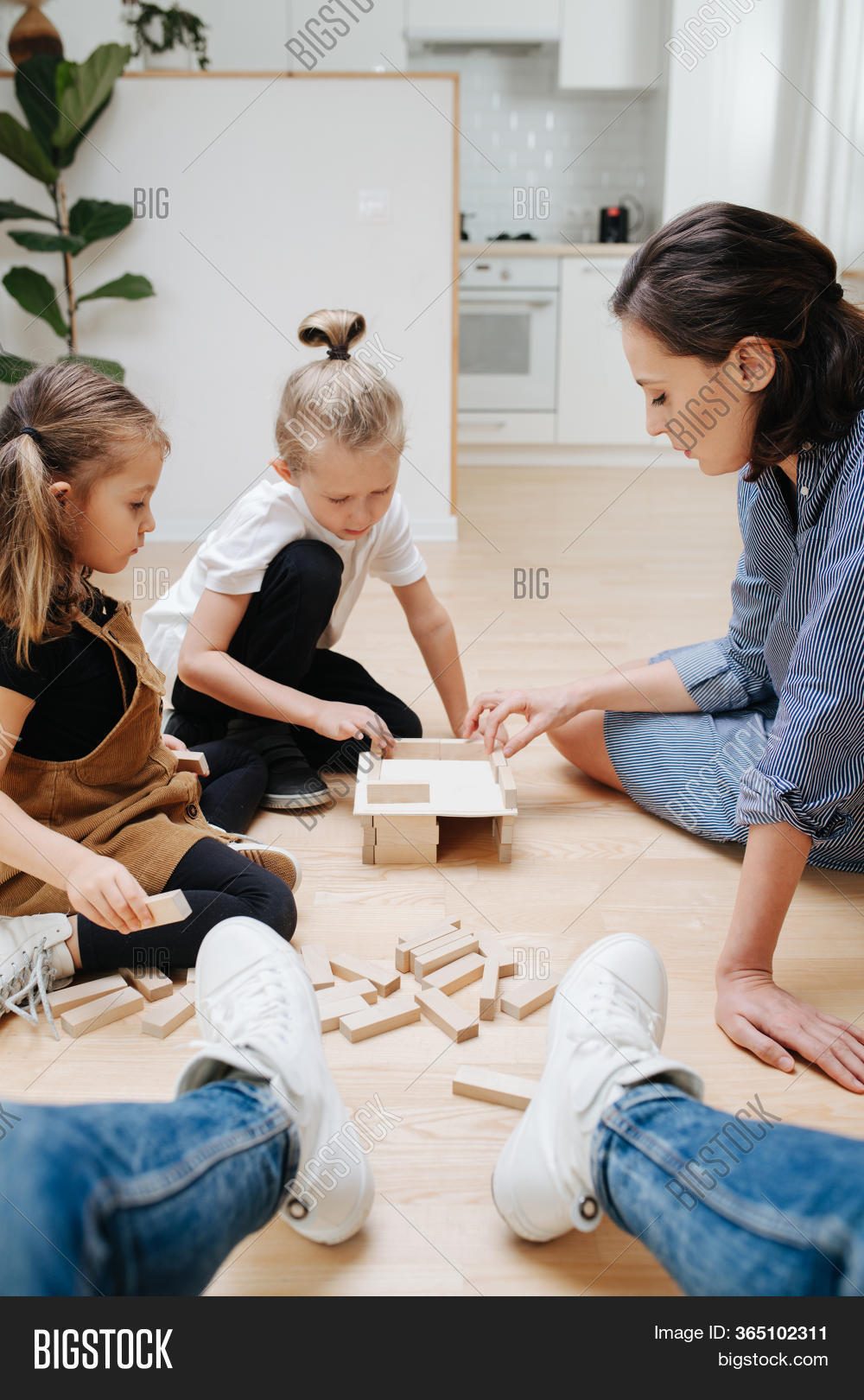 Mom Kids Building Toy Image & Photo (Free Trial) | Bigstock