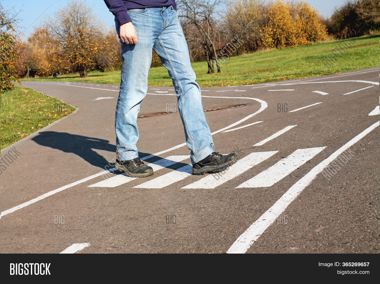 Crossing Road Right Image & Photo (Free Trial) | Bigstock