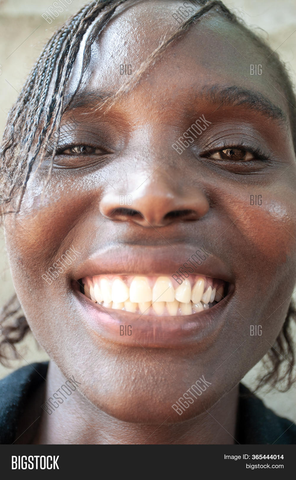 Close Zimbabwean Woman Image & Photo (Free Trial) | Bigstock