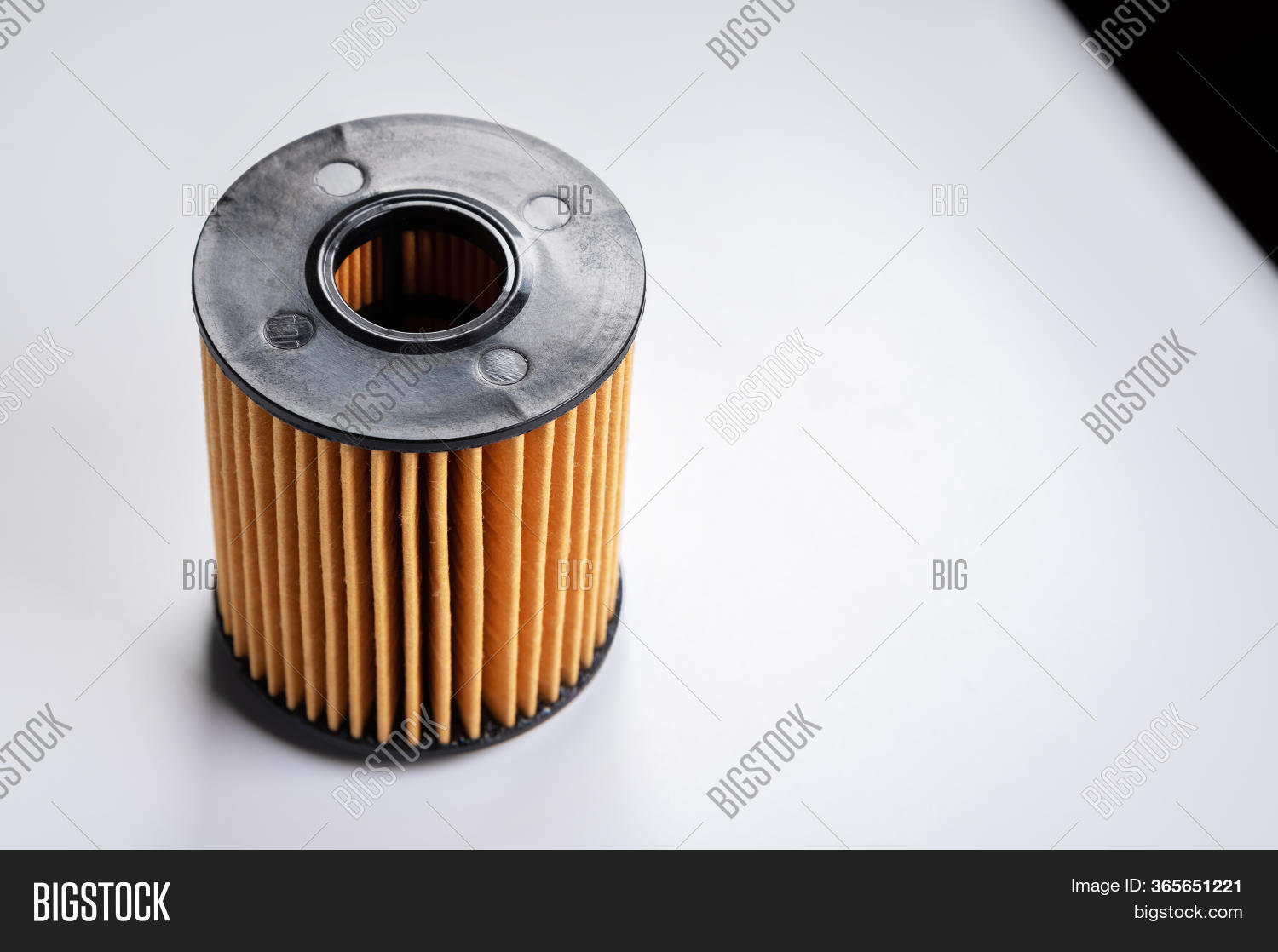 Filter Element New Oil Image & Photo (Free Trial) | Bigstock
