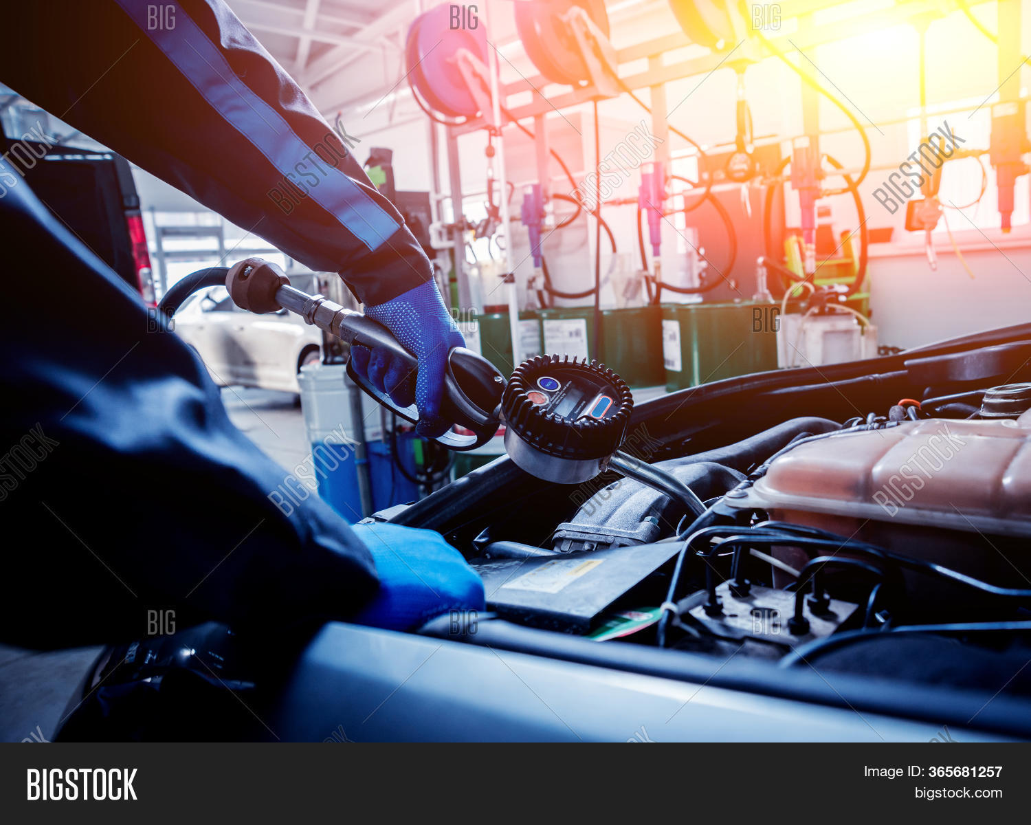 Engine Oil Change. Car Image & Photo (Free Trial) | Bigstock