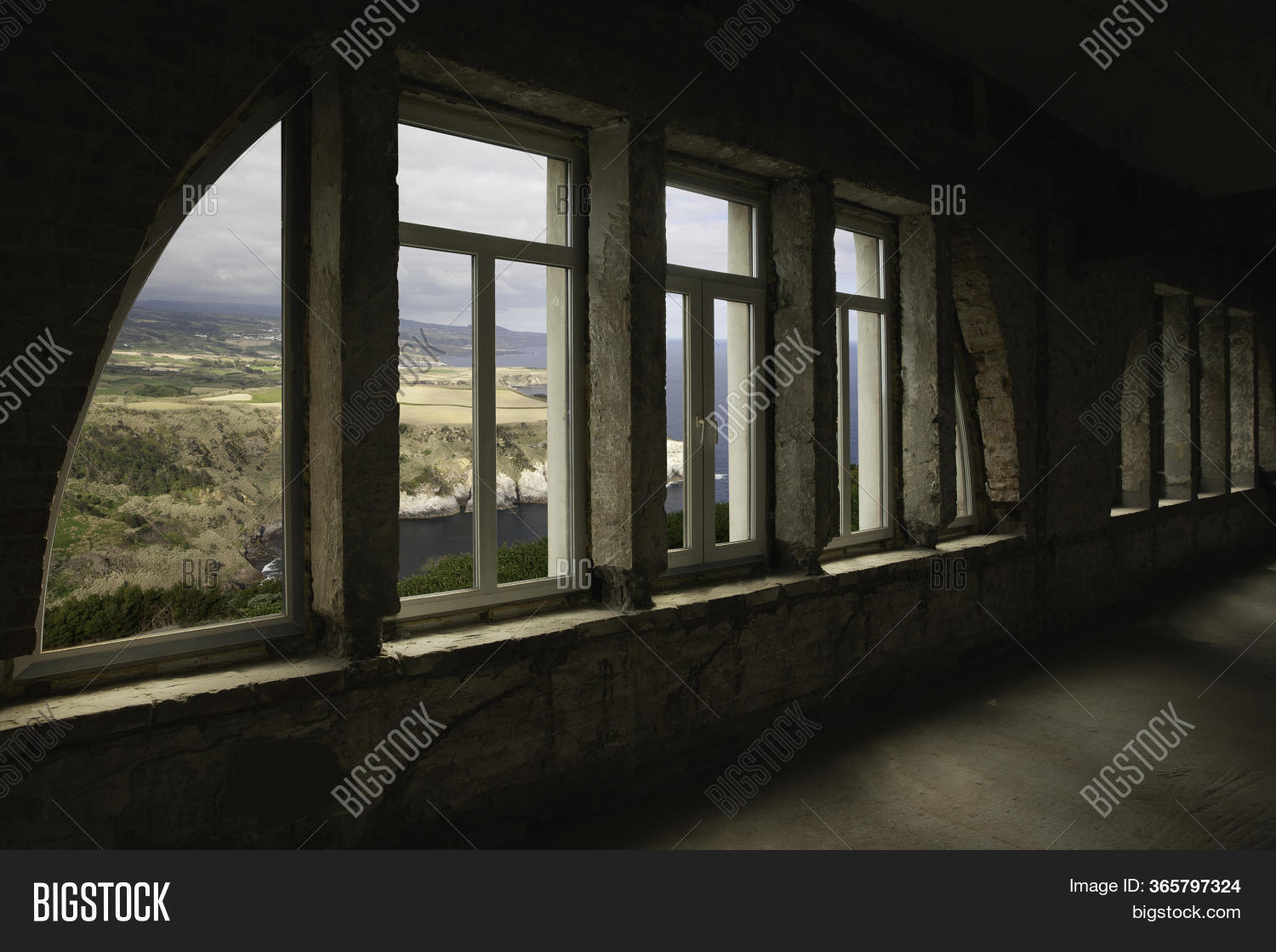 Closed Window Image & Photo (Free Trial) | Bigstock