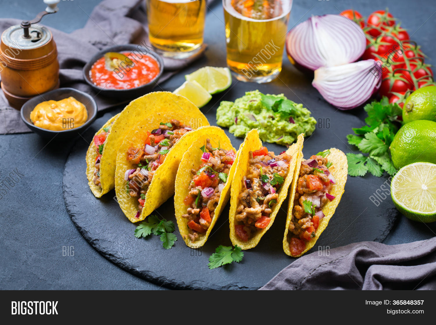 Taco Shell Nachos Beef Image & Photo (Free Trial) | Bigstock