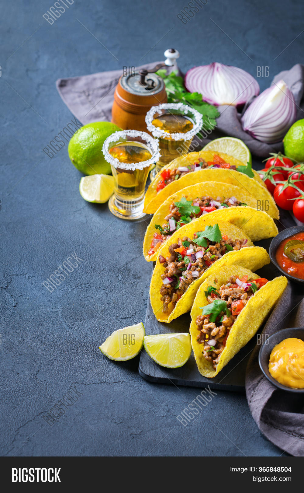 Taco Shell Nachos Beef Image & Photo (Free Trial) | Bigstock