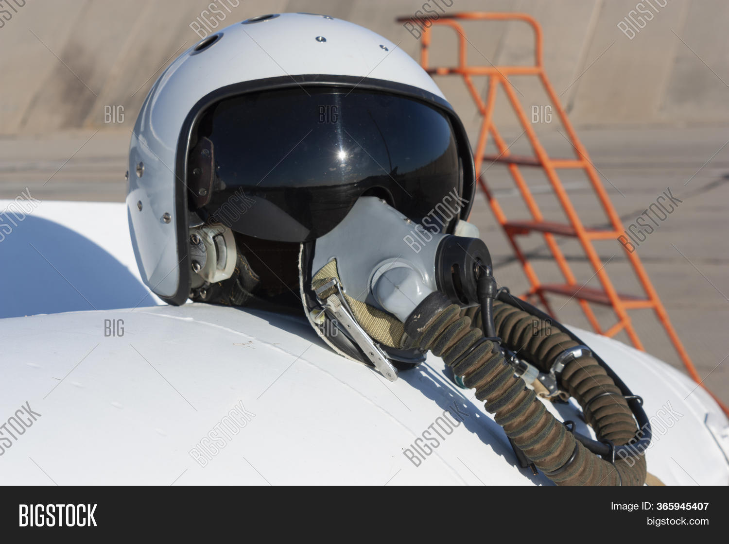 Helmet Oxygen Mask Image & Photo (Free Trial) | Bigstock