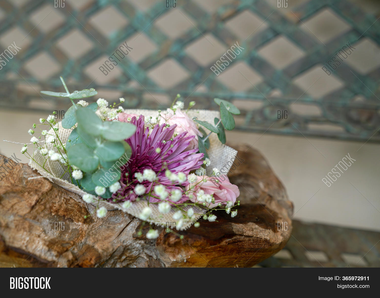 Hand Flower Bouquet Image & Photo (Free Trial) | Bigstock