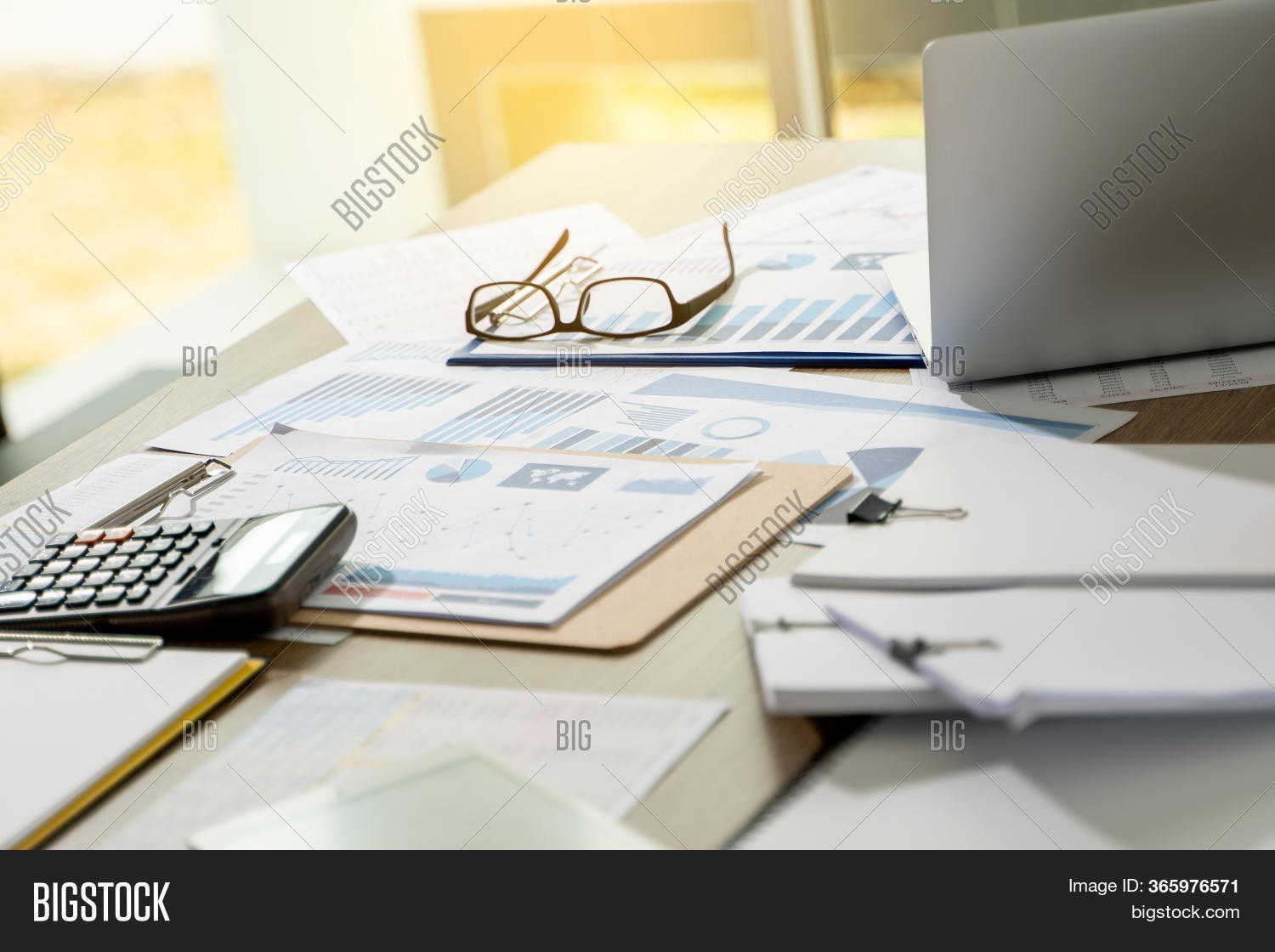 Financial Report- Image & Photo (Free Trial) | Bigstock