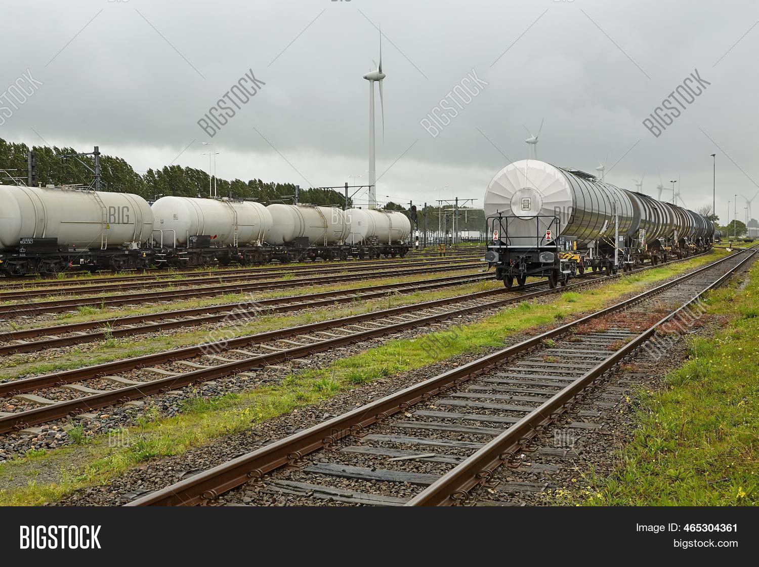 Freight Train Silo Image & Photo (Free Trial) | Bigstock