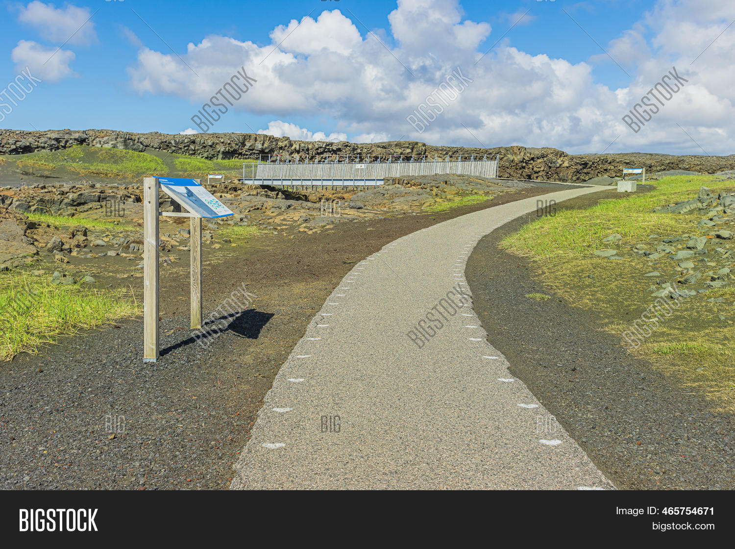 Pathway Sign Pointing Image & Photo (Free Trial) | Bigstock