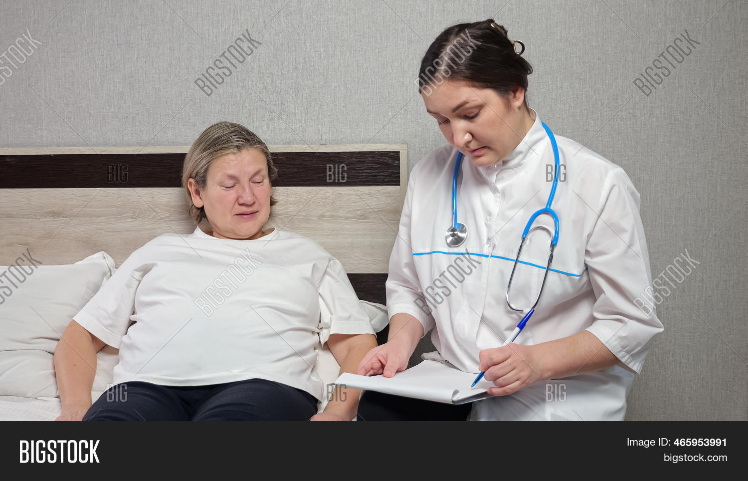 Female Family Doctor Image & Photo (Free Trial) | Bigstock
