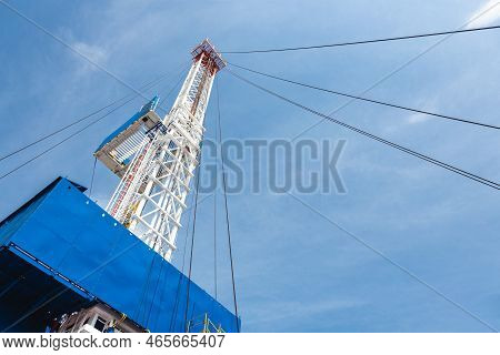 Mobile Drilling Rig Image & Photo (Free Trial) | Bigstock