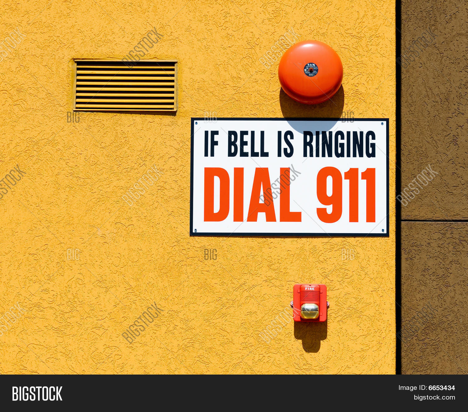 Dial 911 Sign Image & Photo (Free Trial) | Bigstock