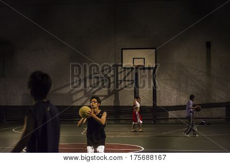 Street Basketball Image & Photo (Free Trial) | Bigstock