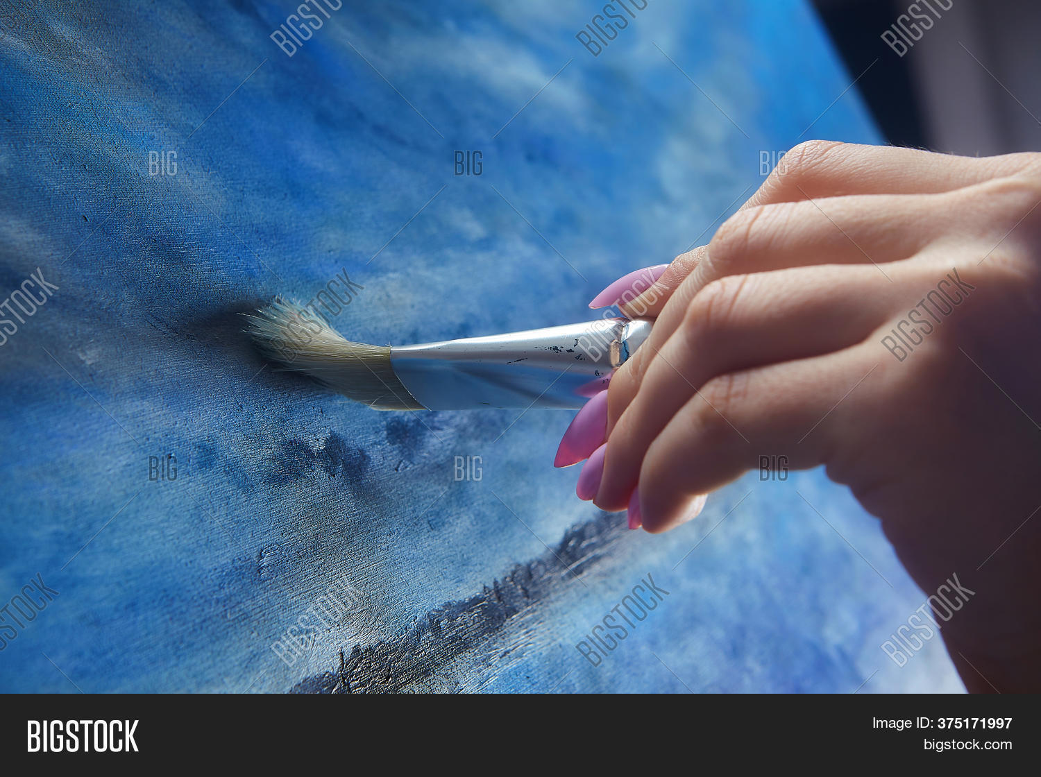 Hand Female Artist Image & Photo (Free Trial) | Bigstock